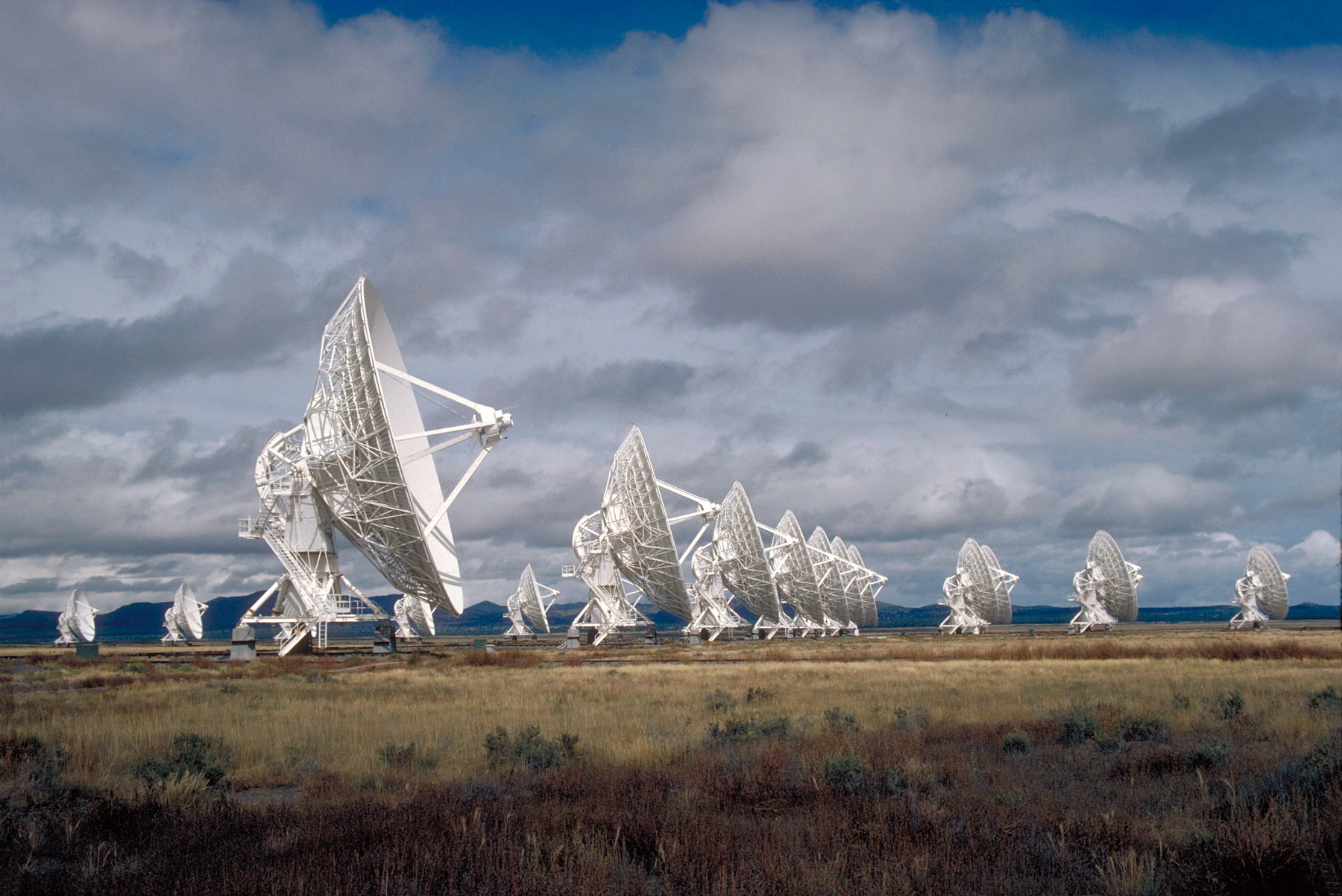 Very Large Array Radio Telescopes